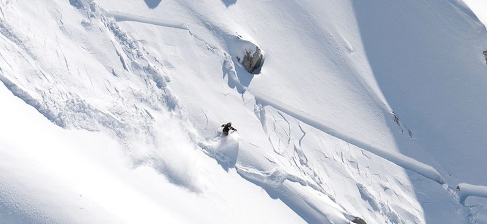 Avalanche Transceivers 101: Understanding Function — SkiUphill | RunUphill